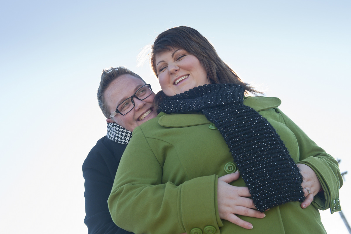 {Real Curvy Engagement} Love By The Water | Lemonade Photography - The ...