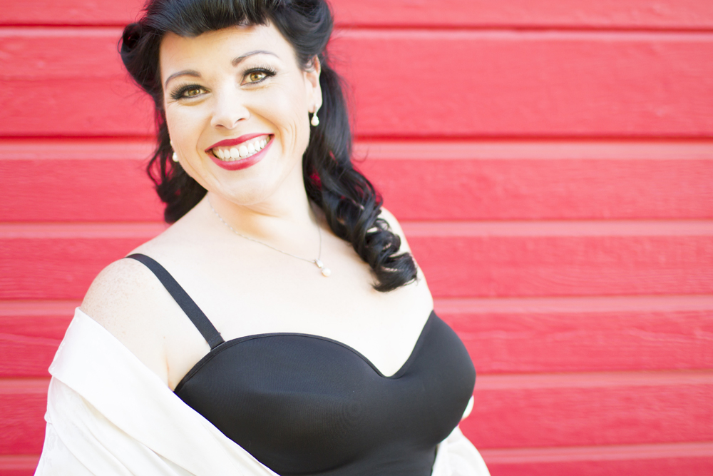 Liz Vintage Inspired Bay Area Boudoir 08 - The Pretty Pear Bride - Plus ...