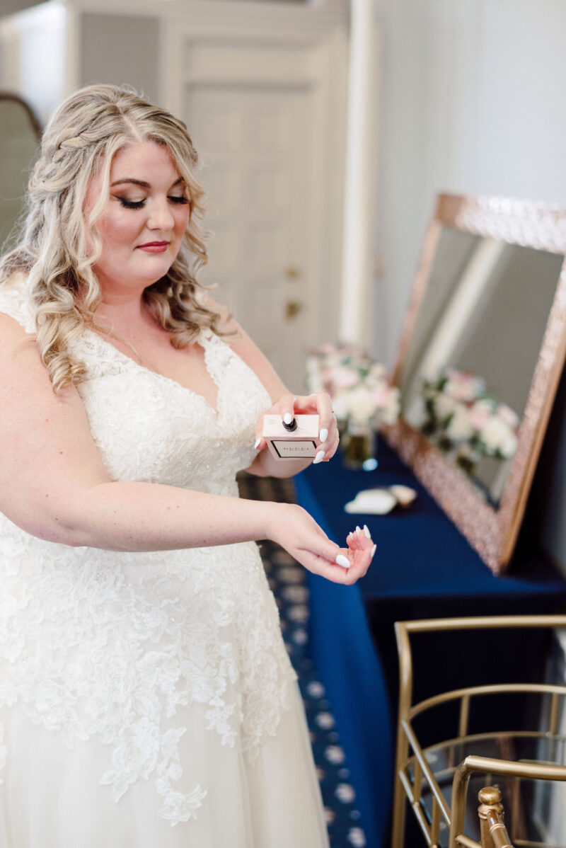 Soft Glam and Flowy Vibes Florida Wedding - The Pretty Pear Bride ...